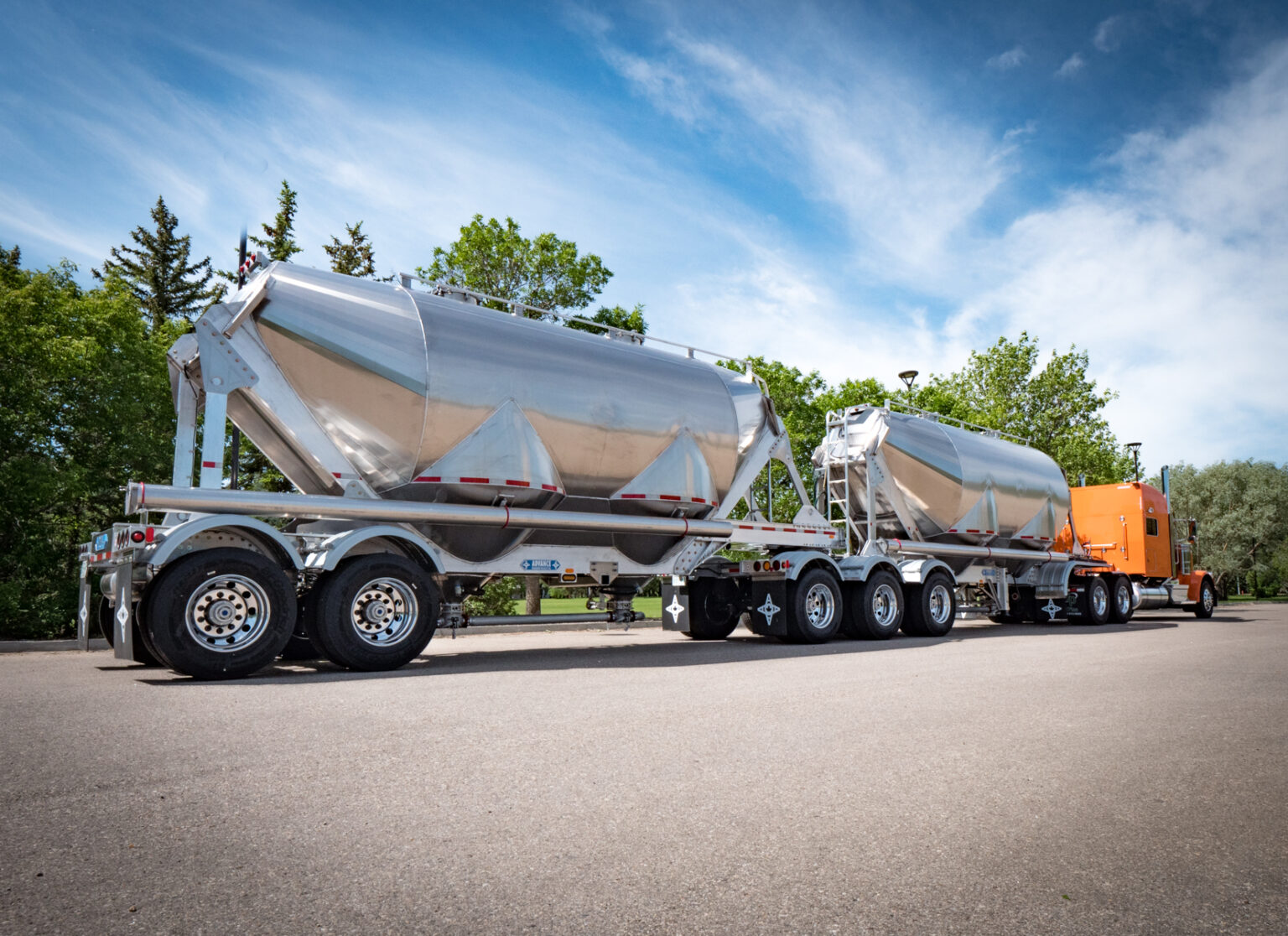 Advance proudly presents SYNERGY – The future in Dry Bulk Tank Trailers.