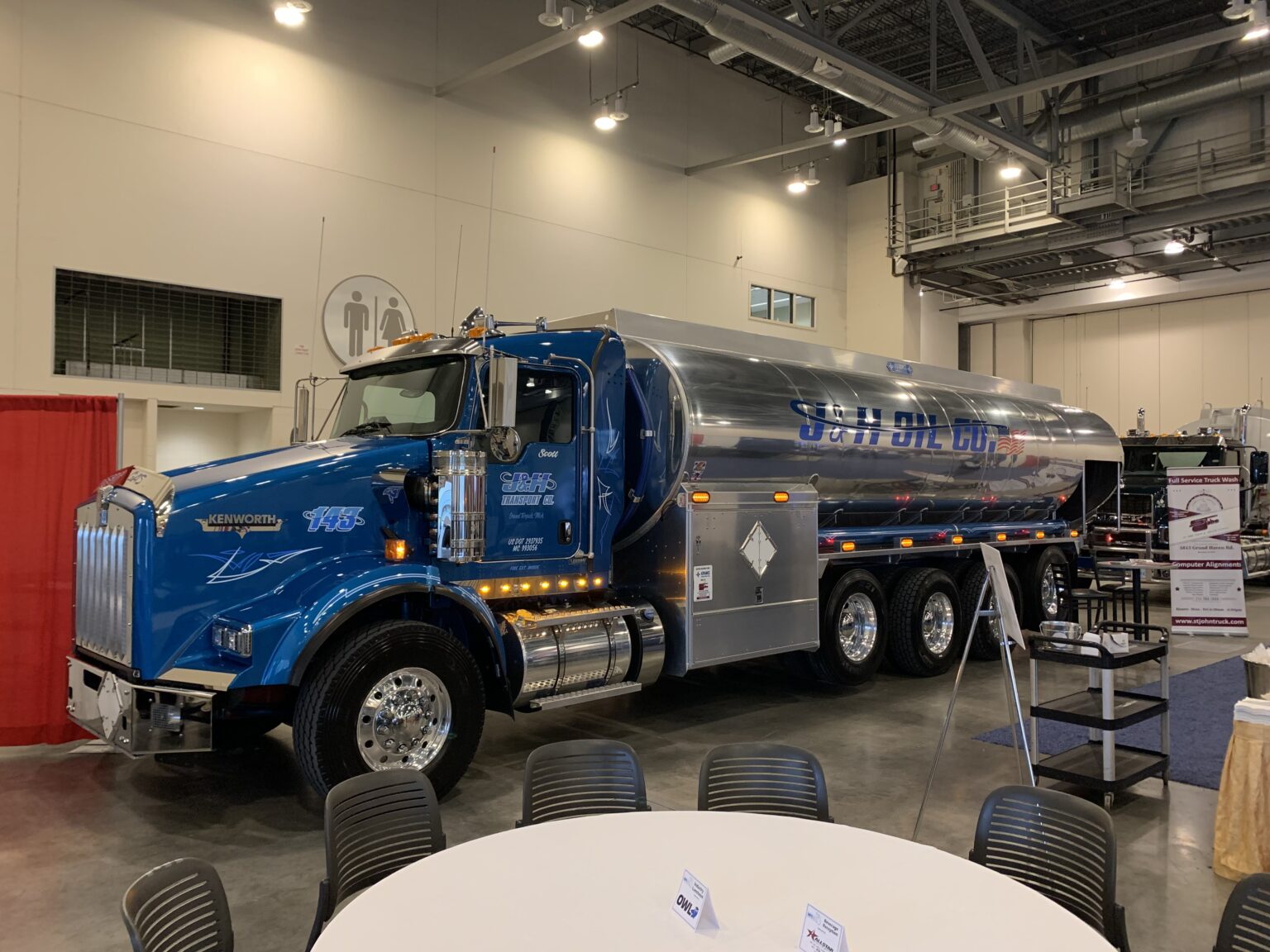 Advance at the 2023 Michigan Petroleum Show