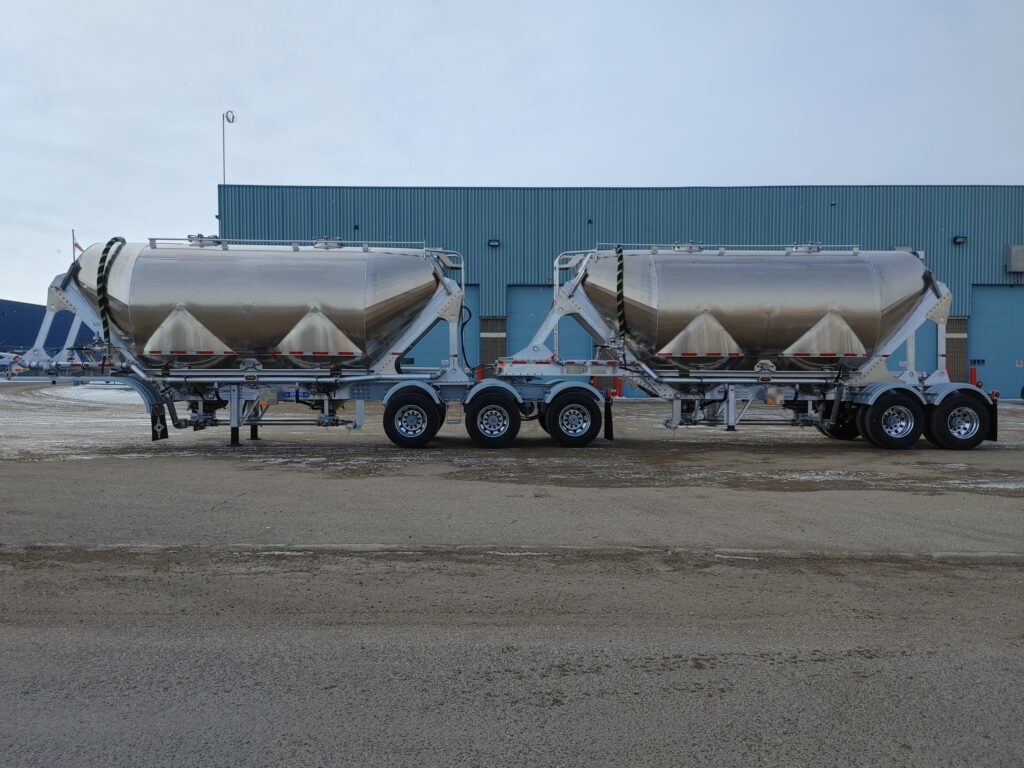 *In Production* 2025 2200 CUFT, 4-Hopper, Aluminum Pneumatic SYNERGY B ...