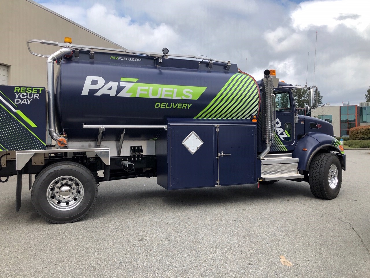 Freshly decaled 11,000 Litre – 3 Compartment Cargo Tank for Paz Fuels